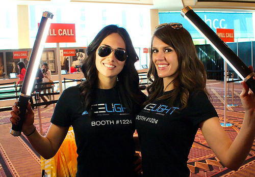 Live from WPPI: Amber McCoy from Westcott talks about the New ICELIGHT ...